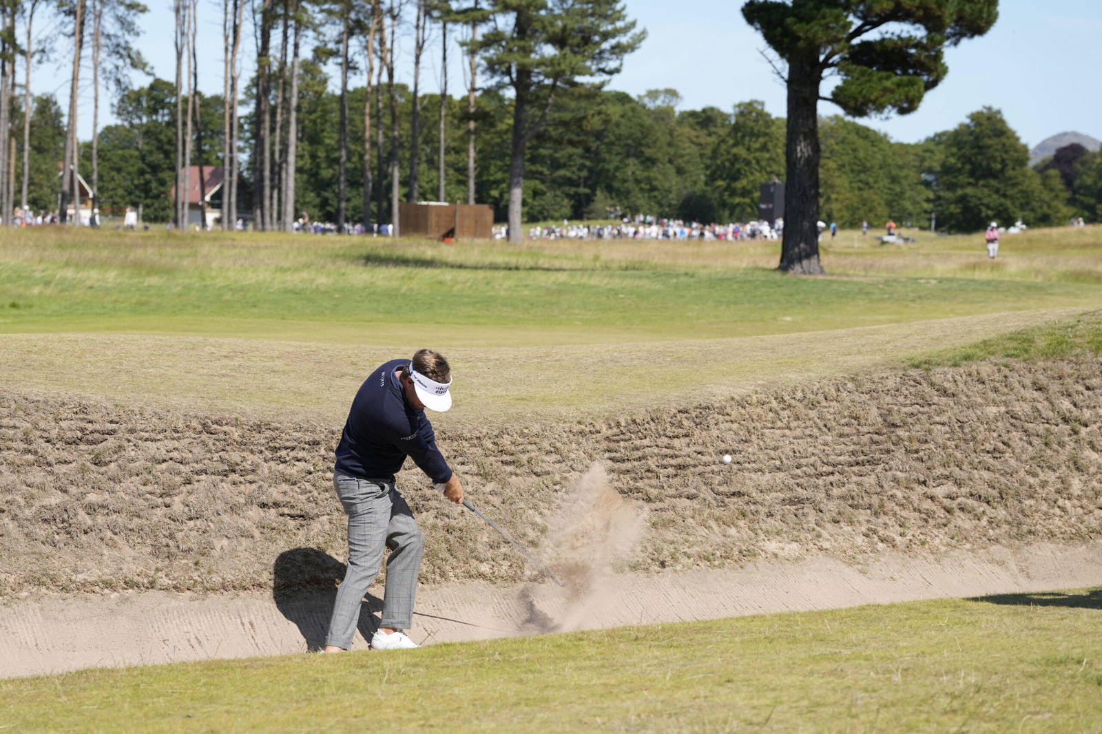 PGA Tour Pro’s Unusual Bunker Play Had Commentators Speechless: “Did ...